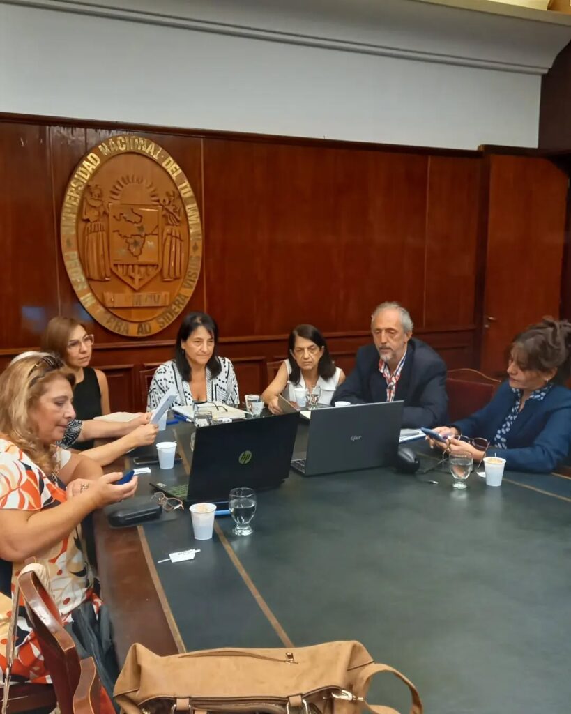 Sistema Institucional de Educación a Distancia UNT | SIED UNT